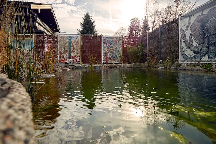 Living In A House Of Artists (Room Hippopotamus) - Rosenheim