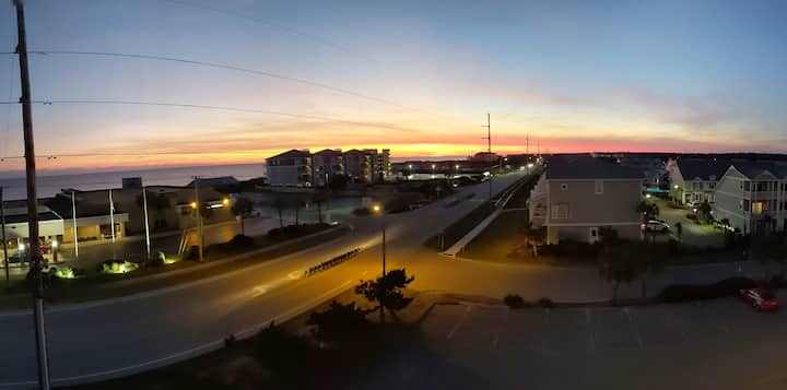 Spacious Spectacular Ocean View Condo - Salter Path, NC
