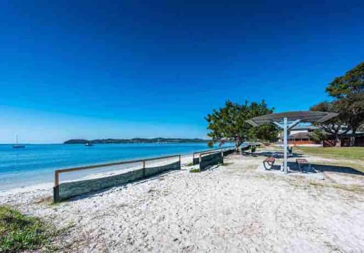 Quiet Place - Nelson Bay