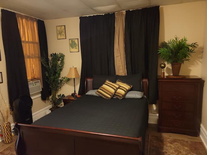 Modern Manor#5 - Pensacola, FL