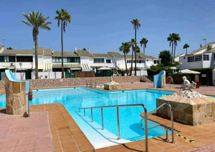 Agradable Bungalow Con Amplia Terraza Y Piscina - Maspalomas