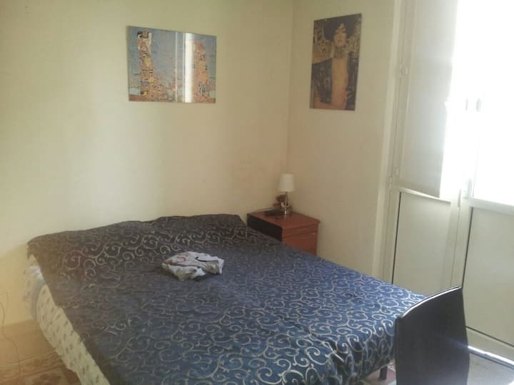 Large And Bright Single Room In The City Center - Messina