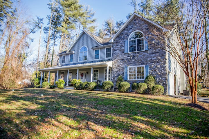 Annapolis Large Single Family Home Rental! - Annapolis, MD