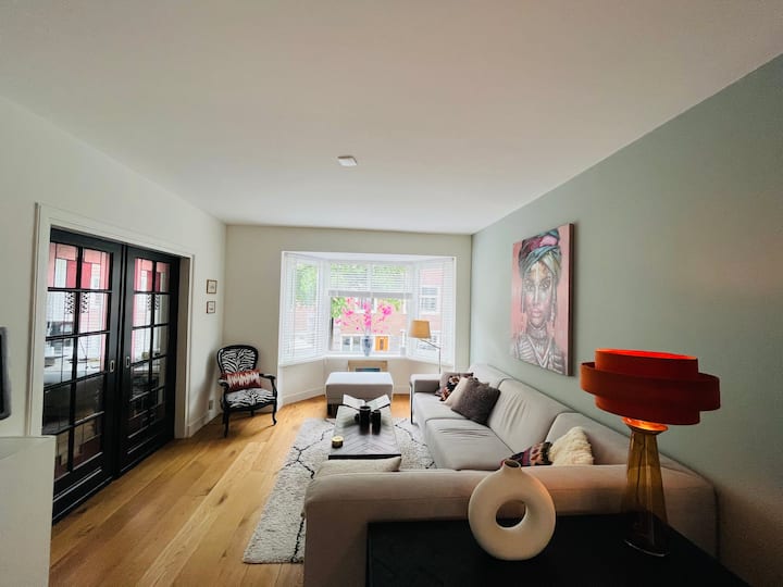 Modern & Luxurious Well-located Appartement - Amsterdam