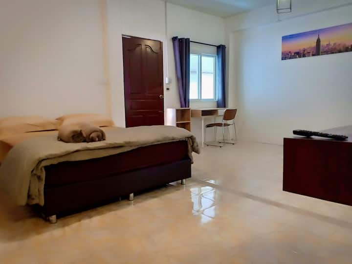 *No Contact Check In* - Large Studio + Kitchen #5 - Chiang Mai