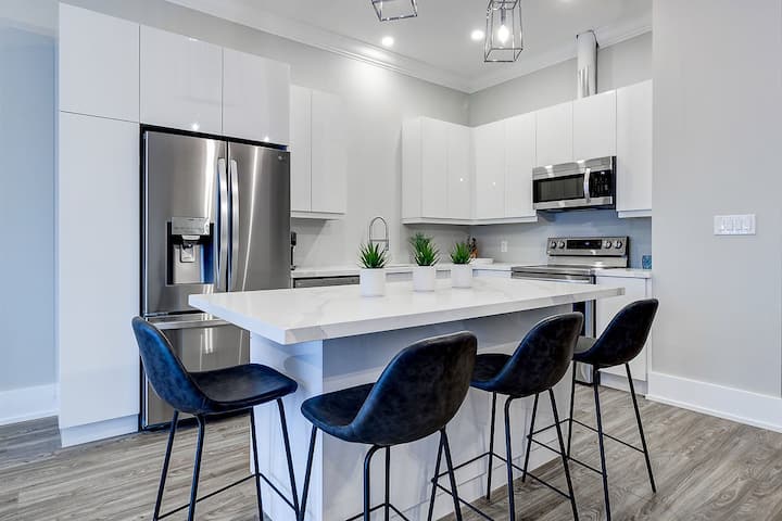 New Modern Townhouse Welland - Welland