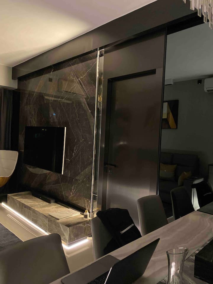 Luxury Apartment With Premier Service - Sai Kung