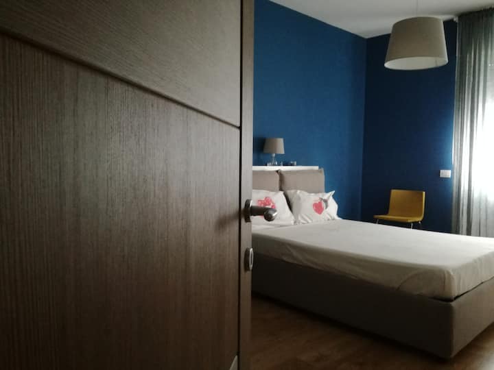 Bicocca - Wide Bedroom With Private Bathroom - Monza