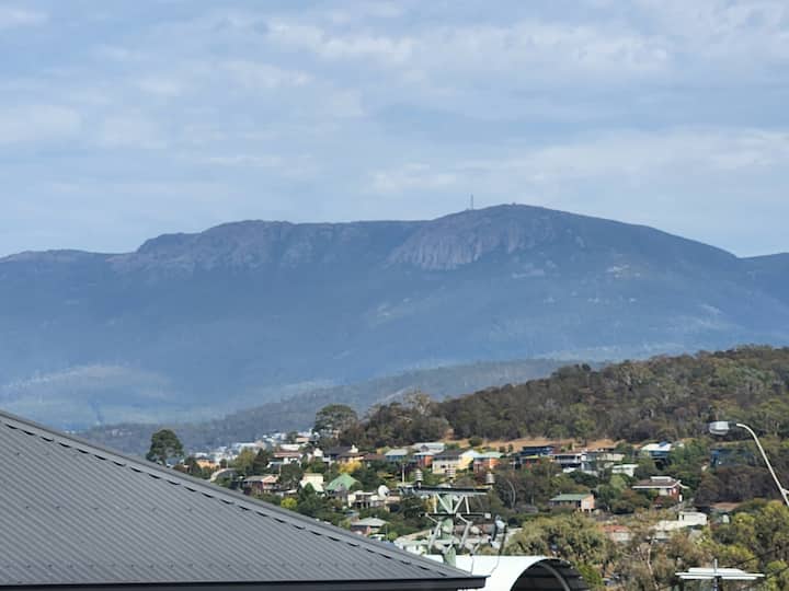 Mountainscape Villa-5 Mins Drive To Cbd - Tasmania