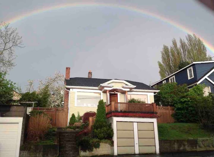 Phinney Ridge Bungalow - Seattle, WA