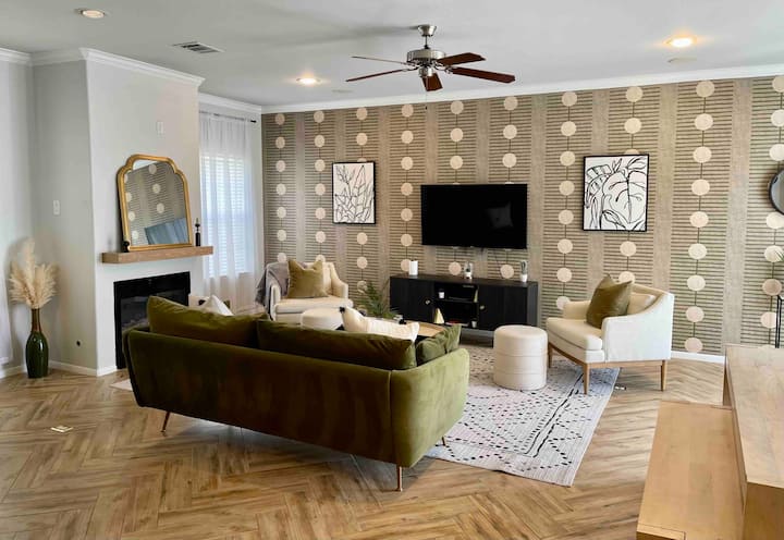 Herringbone House - 3br/3.5 Bath + Garage Parking - Houston, TX