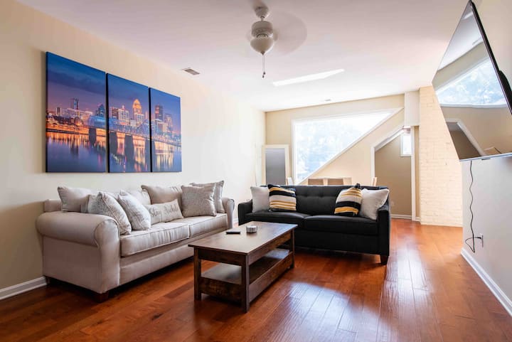 Modern Apt Above Restaurant. Walkable Shops & Bars - Kentucky