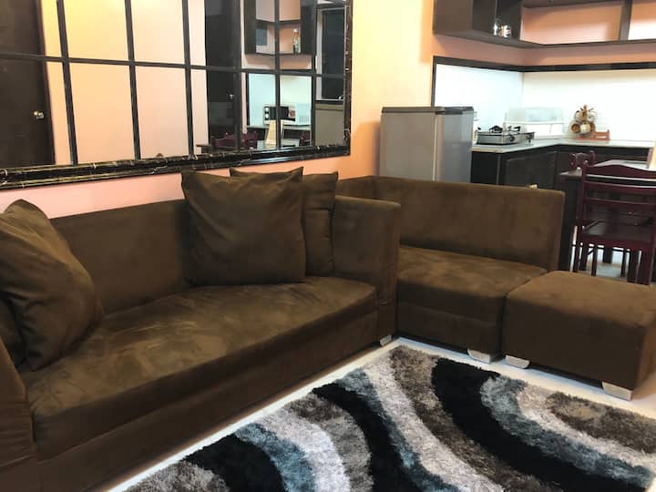 C-8 Unit Elegant Yet Affordable Place To Stay - Naic