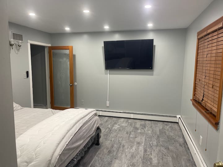 New Modern Apartment - Woodbury, NY