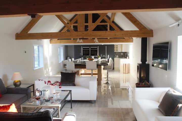 Rural Luxury With Hot Tub - Cotswolds