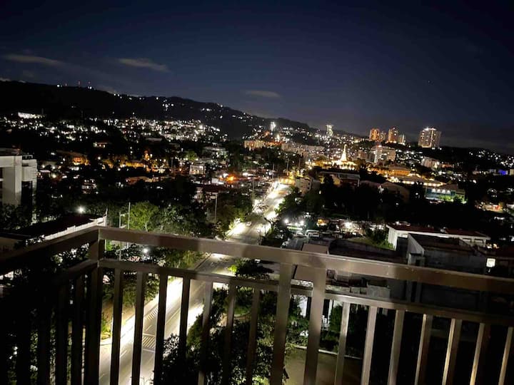 Condo Unit With City View - Cebu City