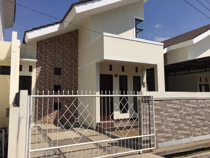 Cosmo House - Salatiga