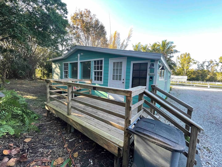 Private Cottage, Lucky Falcor Stables/horse Farm - Pine Island, FL