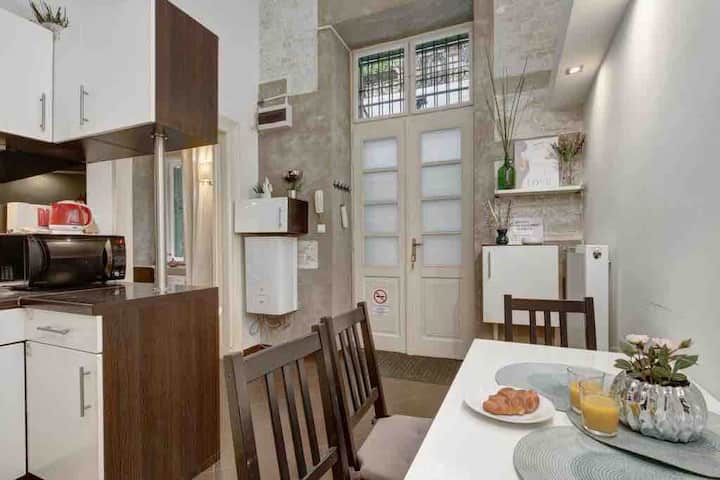 Apartamento Duplex En El Centro Para 4 Personas + 4 Bicicletas Gratis - Budapest