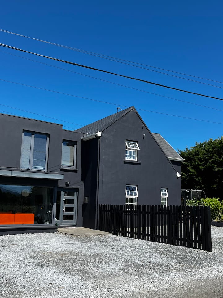 The 1892 Schoolhouse Killarney - Killarney