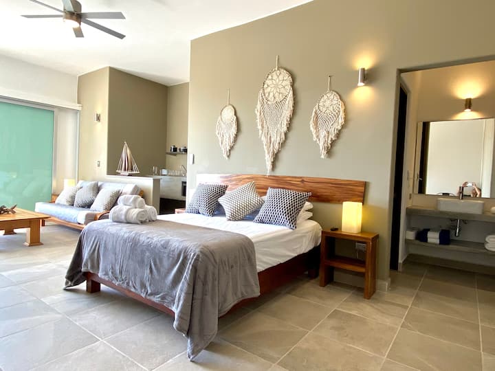 "Cabo Nest" - Ocean View, Pool & Private Terrace - San José del Cabo