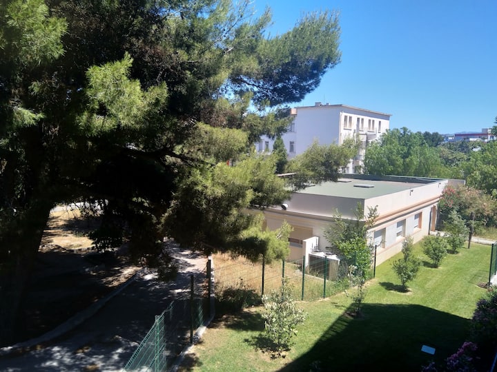 T2 à 10 Min Des Plages Terrasse Ombragée Box Fermé - Parc Borély - Marseille
