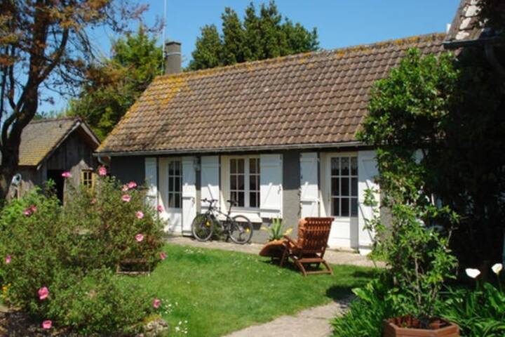Adorable Petit Gîte De Plain Pied - Agon-Coutainville