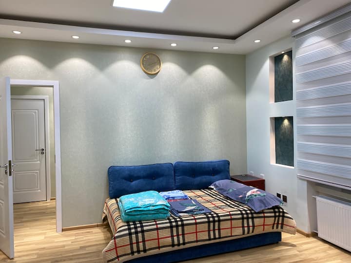 Renovated New, City Center Apartment - Oulan-Bator