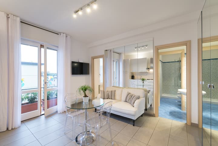 2° New Apartment & Private Parking - Firenze