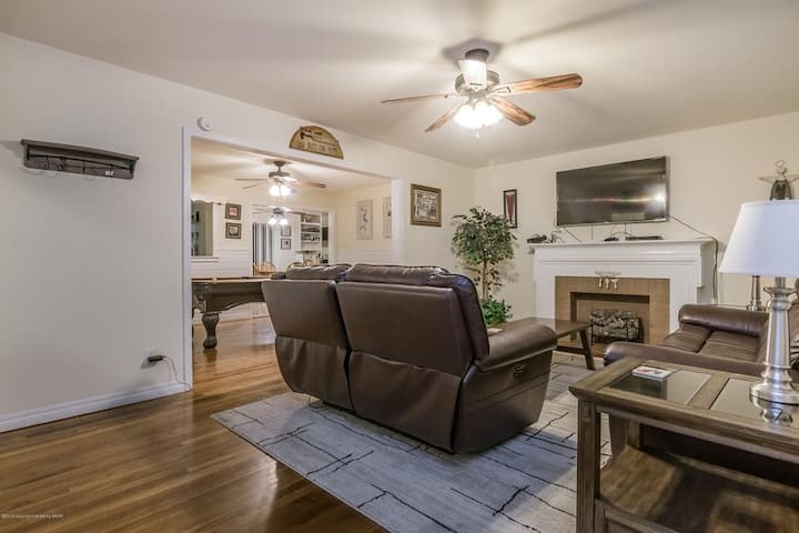 Large, Redone Home In Great Neighborhood - Amarillo, TX