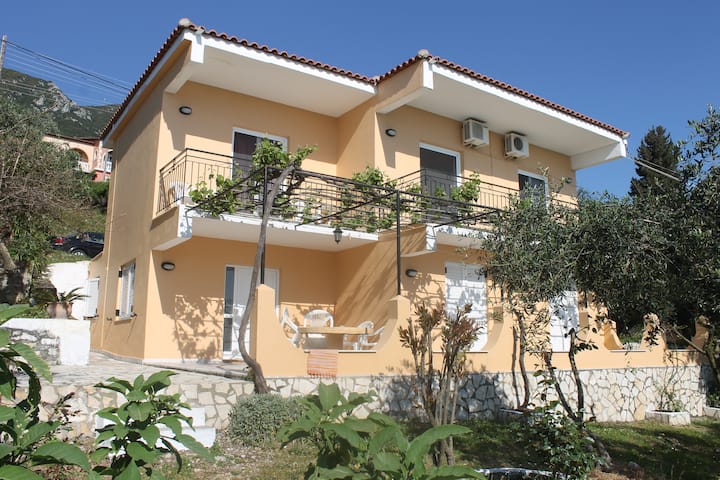 Markos Appartements Pour 6 Personnes Benitses - Corfou