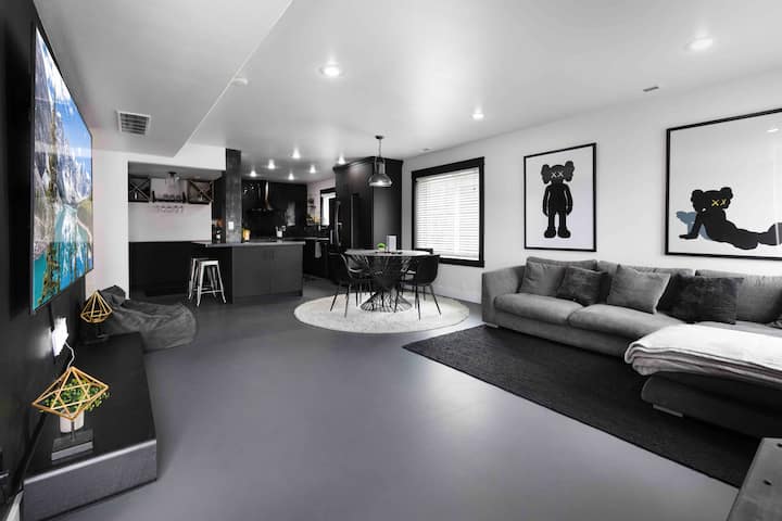 Modern Home | Sauna, Pool Table, Two Balconies - Idaho Falls, ID