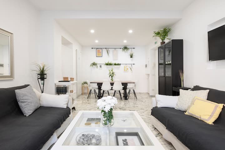 Spacious Apt Near Vatican Metro - Rome