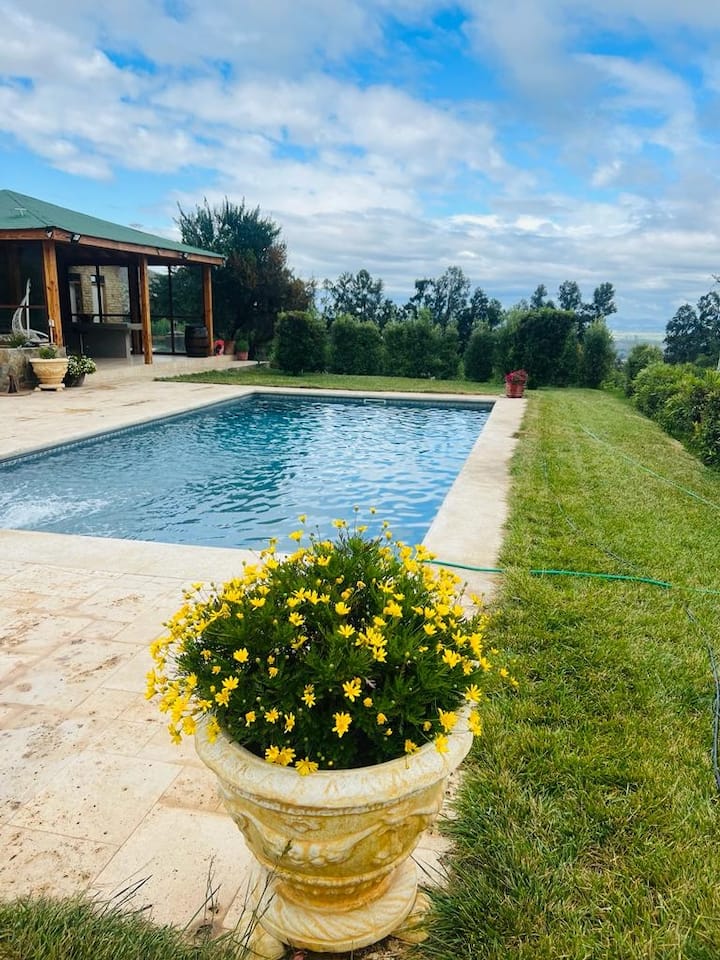 Parcela Con Cabaña Piscina Y Quincho. - Curacavi