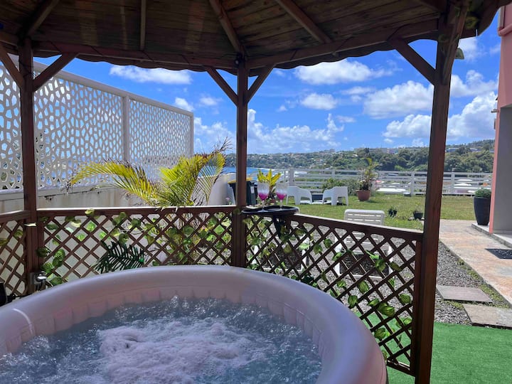 Les Tourterelles - Appartement Vue Mer & Jacuzzi - Martinique