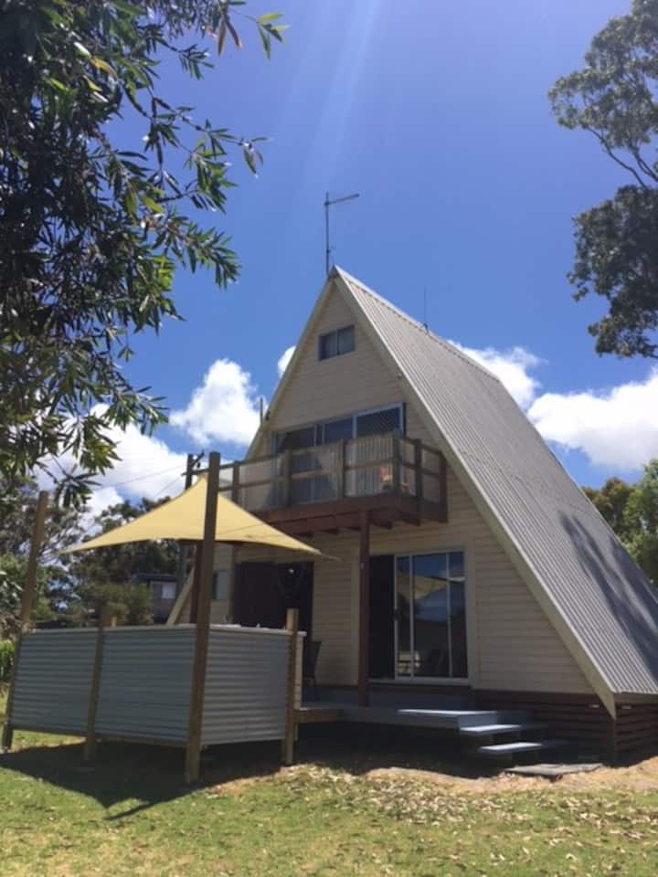 Classic "A Frame" Home Close To The Inlet And Town - Inverloch
