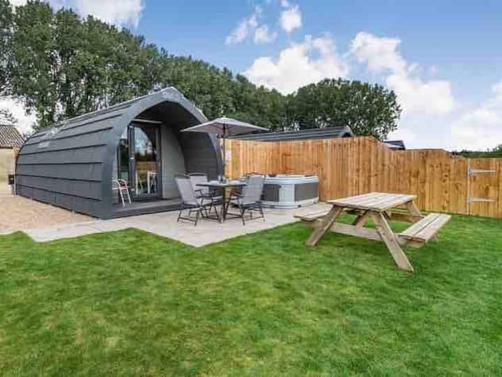 Glamping Pod 2: The Tamworth With Hot Tub - Thirsk