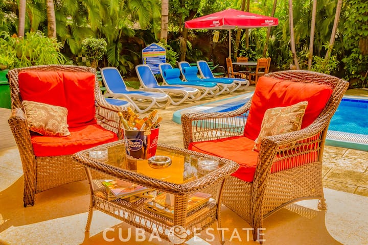 Luxury Paradise Villa With Pool In Miramar - Cuba