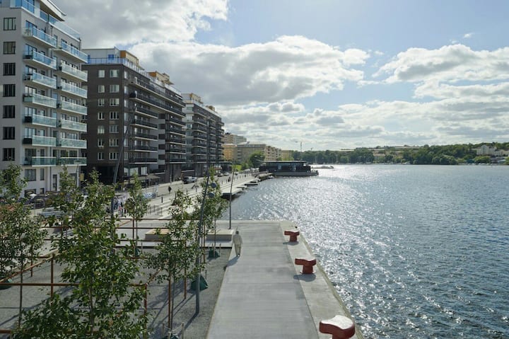 Family Friendly 4 Rooms Apartment, Sea View - Stockholm