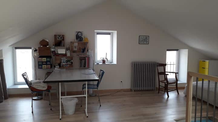 Grande Chambre Pour 4 Personnes En Centre Ville - Millau