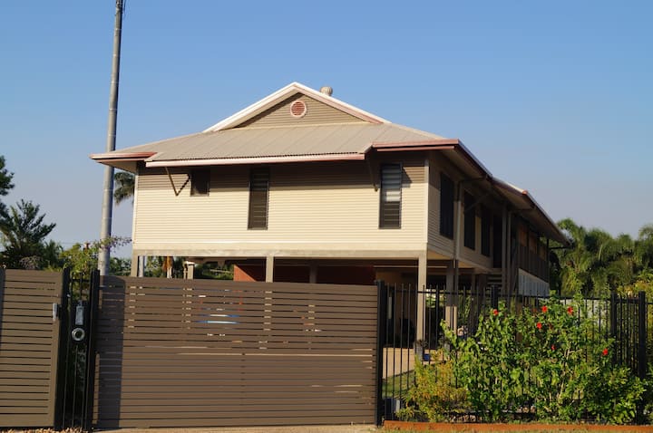 Beautiful 1 Bedroom Flat For Rent With Ensuite - Darwin