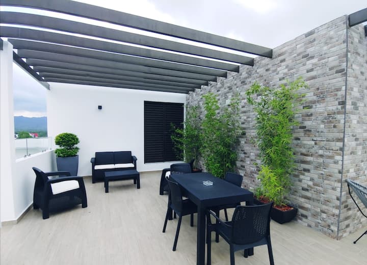 136-exclusivo Condominio, Ubicado En La Mejor Zona - Honduras