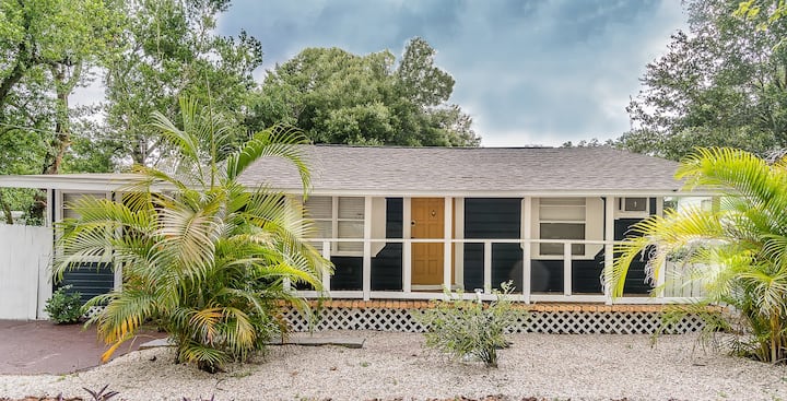 Busch Gardens Bounce - Tampa, FL