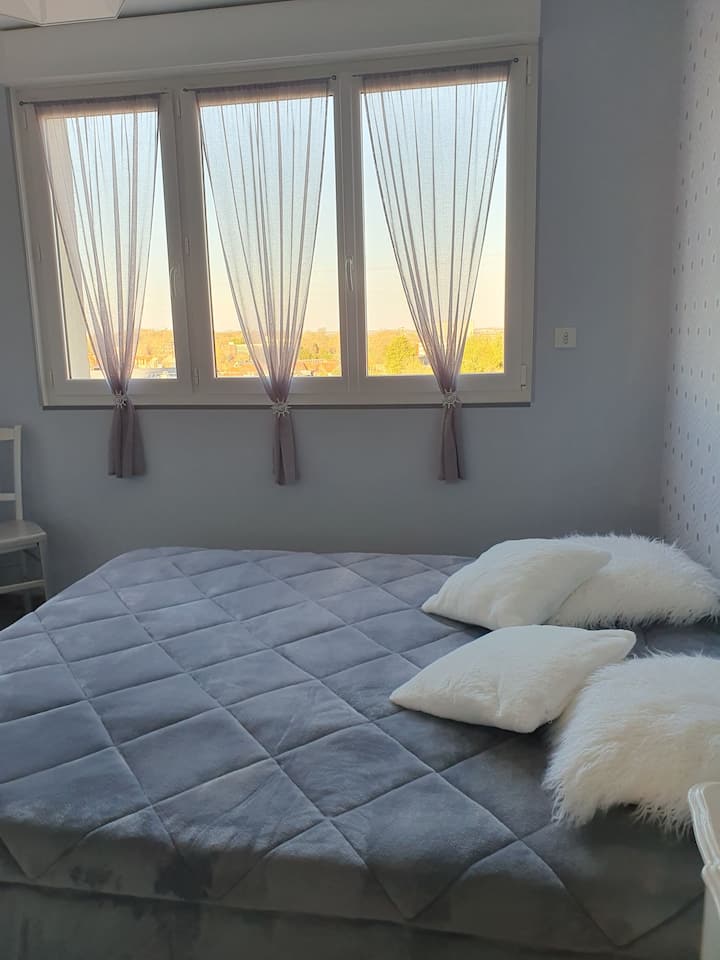 Chambre Privée Grand Lit 2 P Dans Appart - Arras