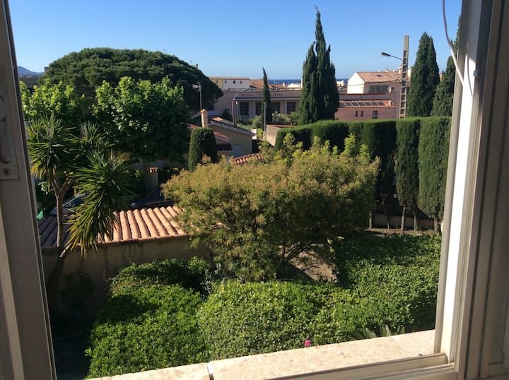 Bandol Centre,haut De Villa 62m2 Calme,tout à Pied - Bandol
