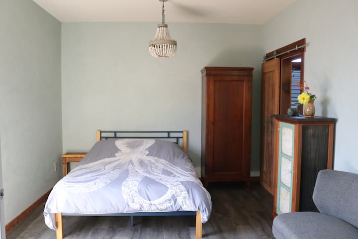 Sunset Bungalow, In The Heart Of Arcata - Arcata, CA