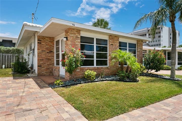 Private Beach At Aloha Kai - Siesta Key, FL