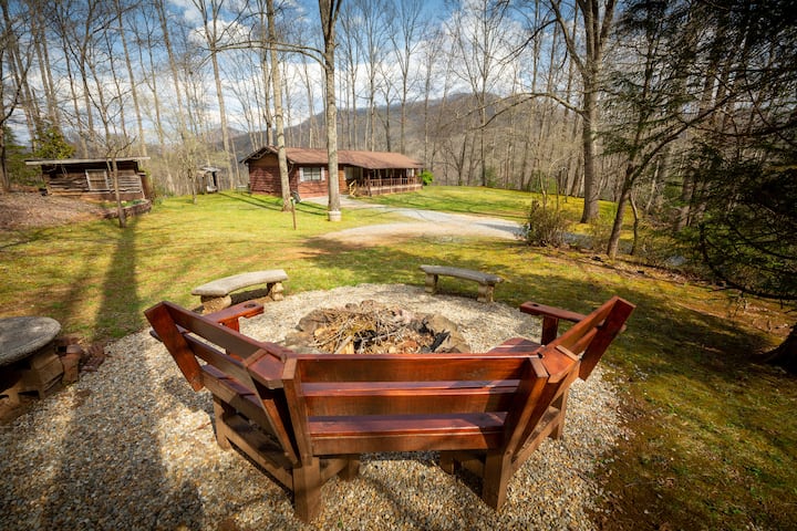 Mawmaw's Cabin - Franklin, NC