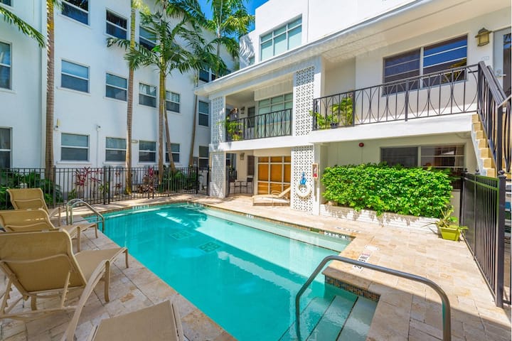 South Of Fifth Studio In Miami Beach With Pool - Miami Beach