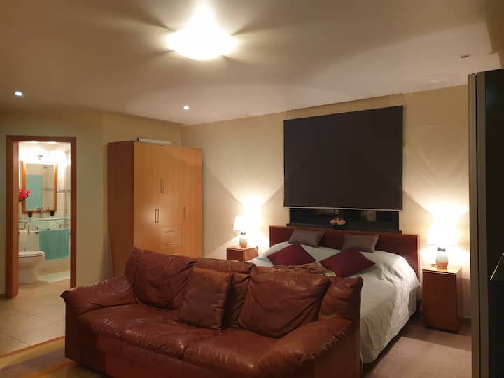 Quarto Em Funchal - Funchal